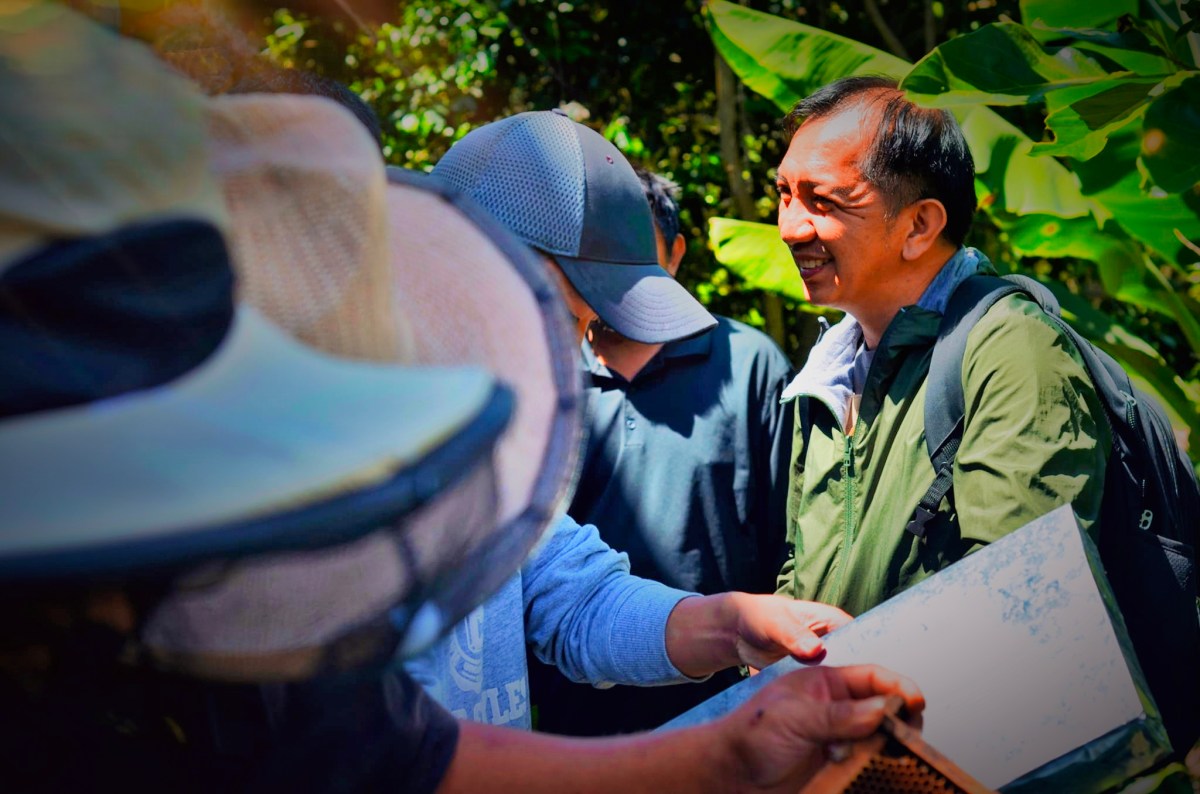 Dr. Kenneth Laruan and the Cordillera Regional Apiculture Center in the ...